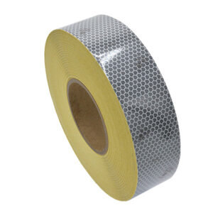 Retro reflective tape – Why quality is crucial for maritime safety